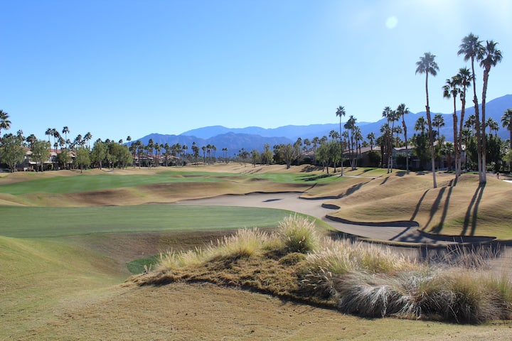 Quiet Condo On The Course - La Quinta, CA