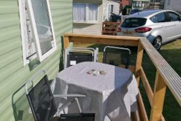 Static Caravan On Popular Site In Aberystwyth - Aberystwyth