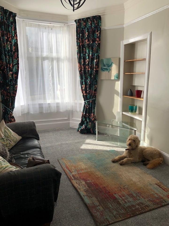 West End, 1/2 Bedroom Flat. - Glasgow