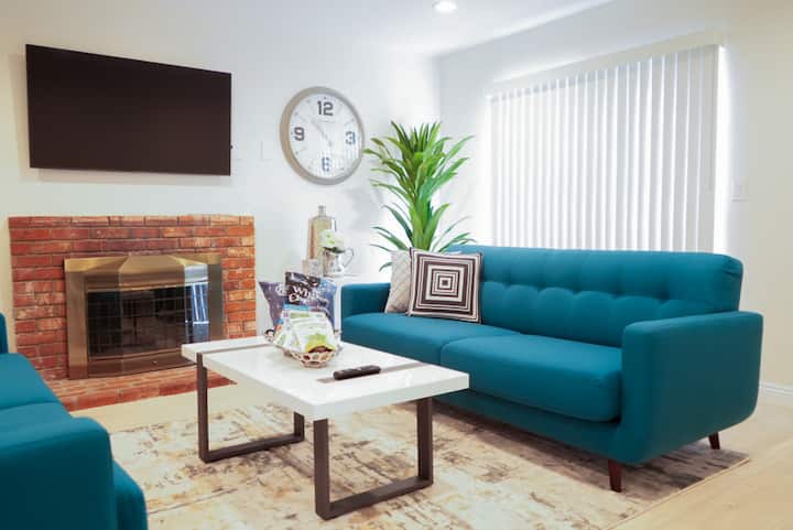 Entire House!~3min To Old Town Laverne! - 奇諾崗
