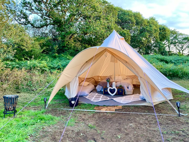Luxurious Belltent Getaway - Haverfordwest