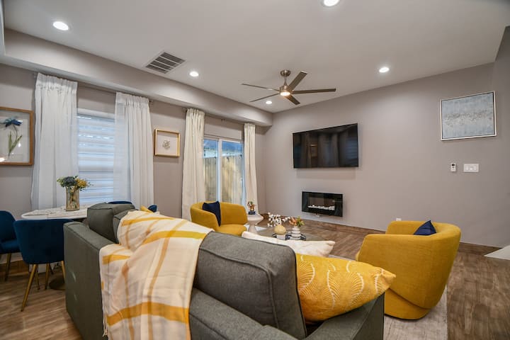 Cozy 3bd/2.5bath Unit In The Houston Heights - Houston, TX