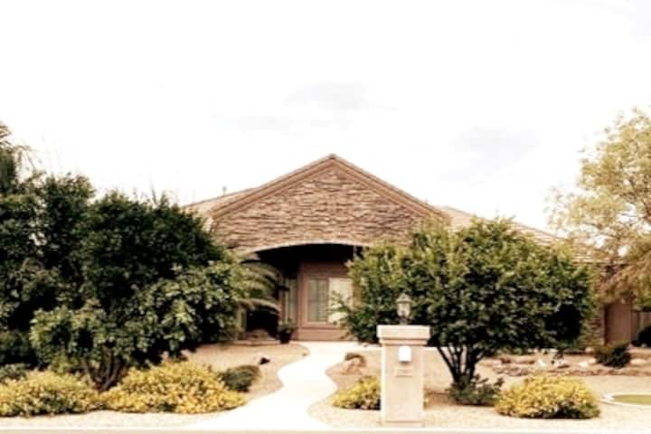 Nice Home On Large Lot In Quiet Neighborhood - Queen Creek, AZ