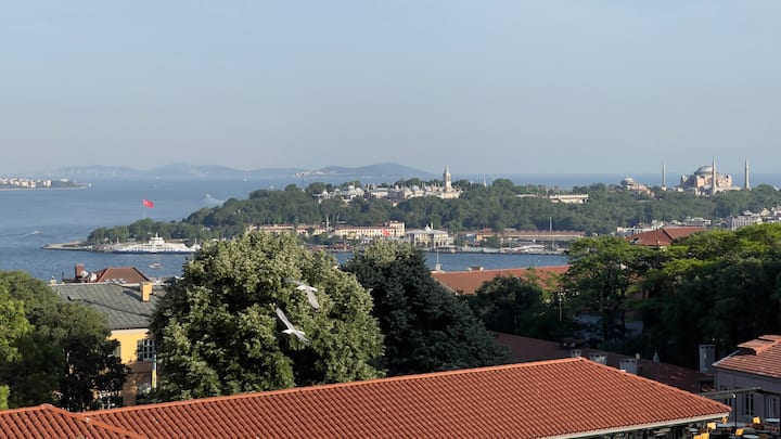 Private Studio Loft W. Bosphorus View Near Galata - İstanbul