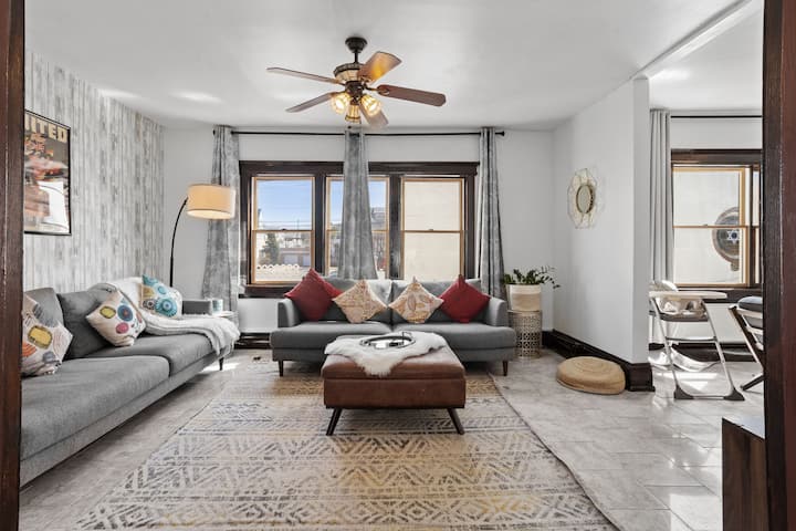 Luxury 8 Br/4.5 Ba - Just 1 Block From The Beach! - Atlantic City, NJ