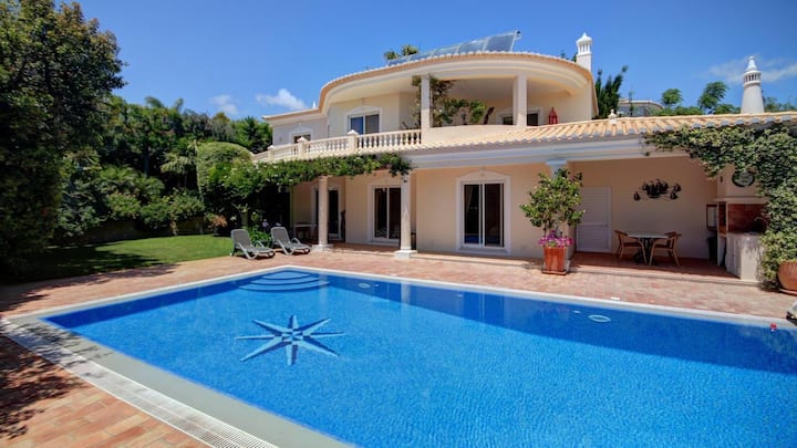 Peaceful 8 Bed Villa /Sea Views / Beautiful Garden - Algarve
