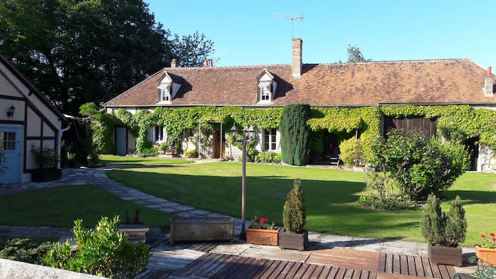 Gîte La Folie De Rdv En Terre Animale - Loiret