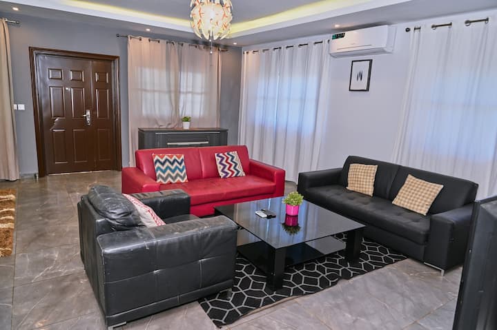 Appartement De 3 Chambres à Louer À Lomé Avepozo - Togo