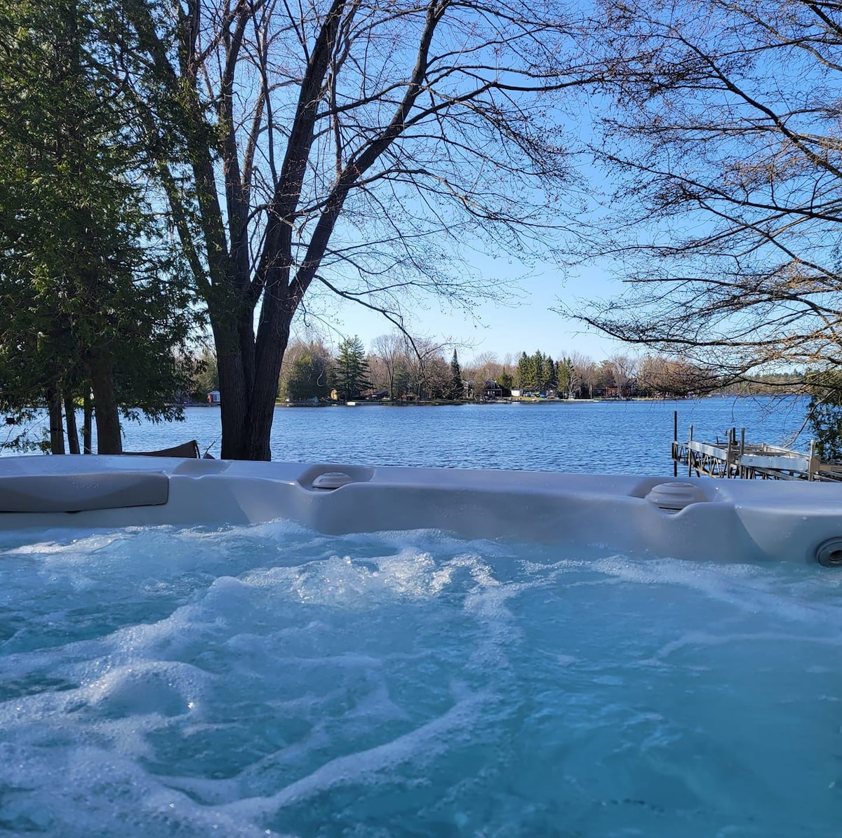 Chandos Lake Cottage Vacation Rentals - North Kawartha, Canada | Airbnb