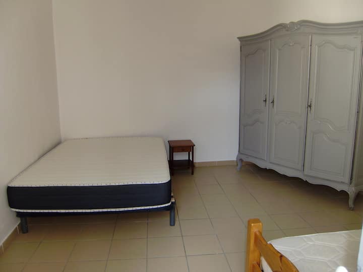 Grand Appartement Lumineux - Bollène