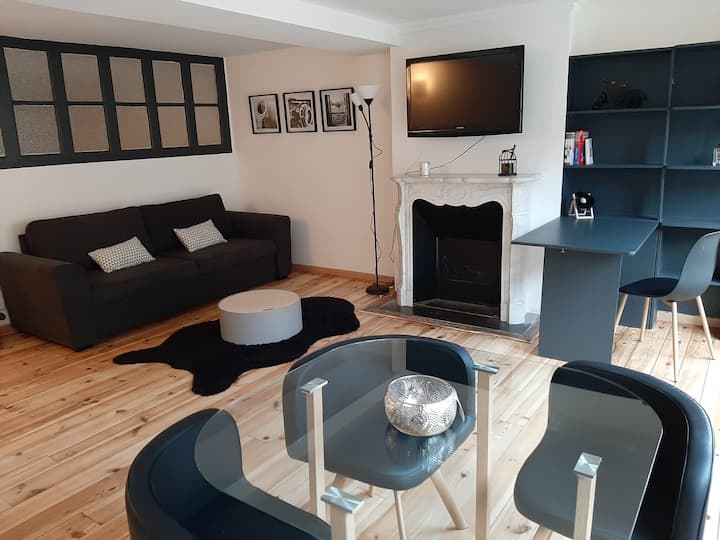 Magnifique T2 De Charme, En Plein Cœur De Ville ! - Auxerre