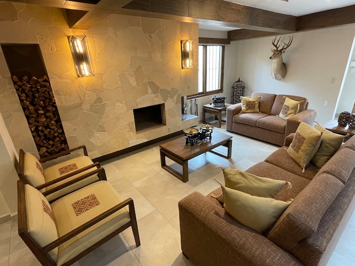 Nueva "Casa Puebloparaíso" En El Centro De Sancris - San Cristóbal de las Casas
