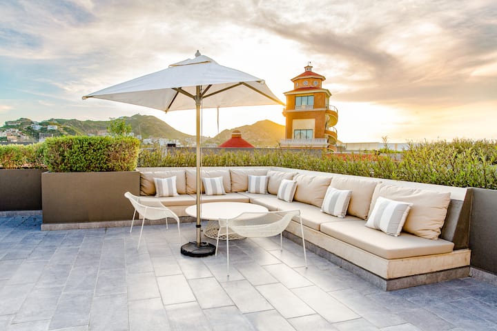 "Amazing 2 Bdrm Condo Near Medano Beach! - Cabo San Lucas