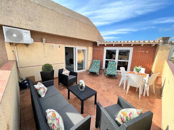 Acogedor áTico Con Terraza Y Piscina Comunitaria - Torrox Costa