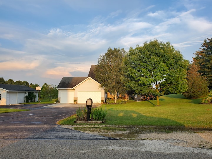 Entire Residential Home, Sheboygan And Manitowoc - Elkhart Lake, WI