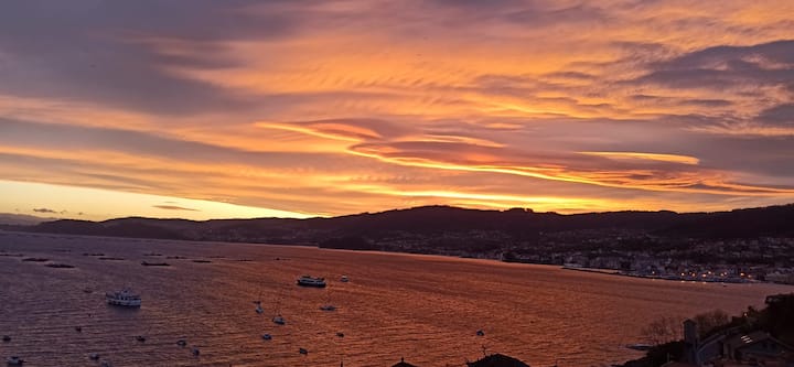 Alojamiento Entero Nuevo Con Vistas Al Mar. - Bueu