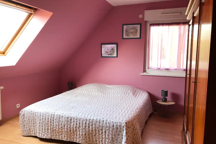 Chambres Violette-chocolat-espace Détente - Erstein
