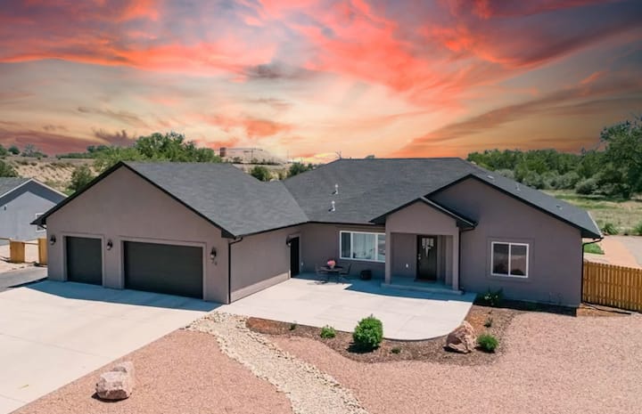 Exclusive Colorado Trail And River Access House - Pueblo, CO