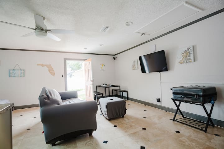 Sunset Suite -Tpa, Tampa Trails, Parks & Stadiums - Tampa, FL