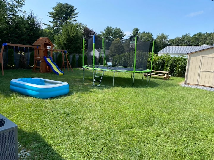 Cozy 3 Bd Cottage Close To Saratoga & Lake George - Glens Falls, NY