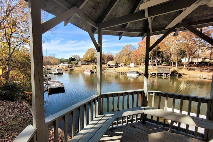 Lake Wylie Retreat 3br/2ba - Winthrop University, Rock Hill