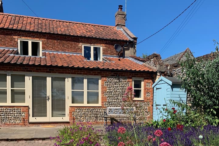 3 Bedroom North Norfolk Cottage. Near Beach - North Walsham
