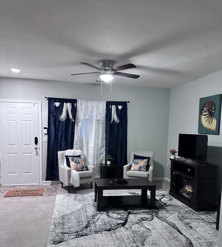 Quiet Private Room With Bathroom - Brown County, IN