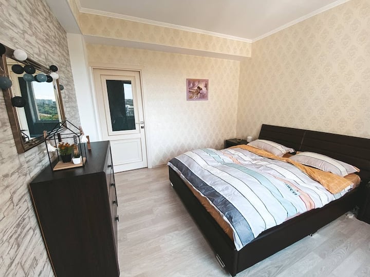 Beautiful Sky Apartment - Moldavia