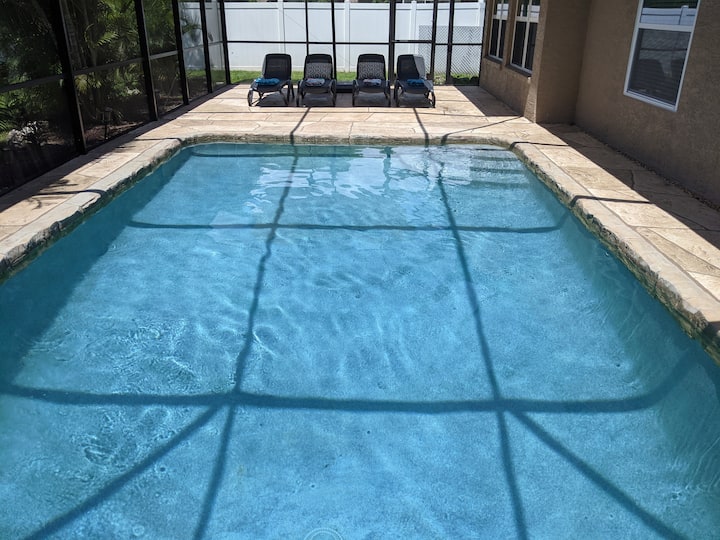 Sharktooth Retreat - Heated Pool Sanctuary - Venice, FL