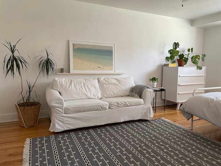 Studio Confortable Près Du Bord De L'eau & Métro. - Montreal