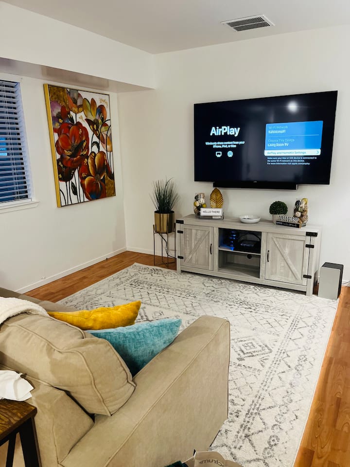 Cozy Getaway 2bed 2bath Condo W/ King Bed - Sparks, NV