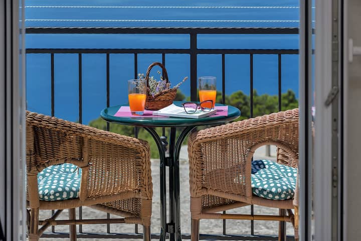 Holiday Home Gita With Garden And Sea View - Tučepi
