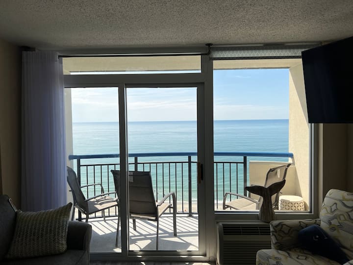 Ocean Front Top Floor -Walk To Convention/ccmf - 머틀 비치