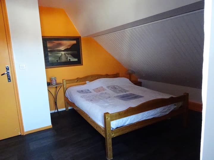 Chambre à L'étage Dans Maison Familiale - Dieppe