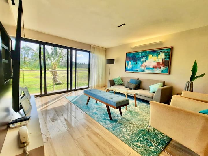 Stylish 3 Bedroom Very Spacious Unit, Next To Pool - Cancún