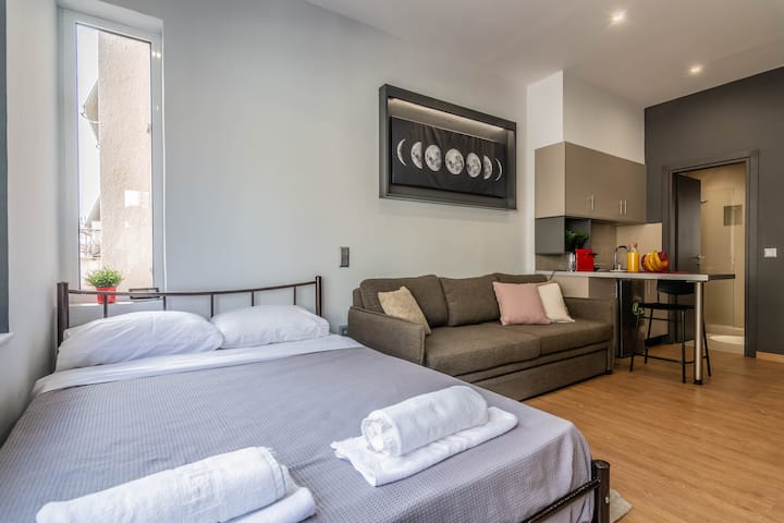 Aris Premium- Modern New Studio - Athens