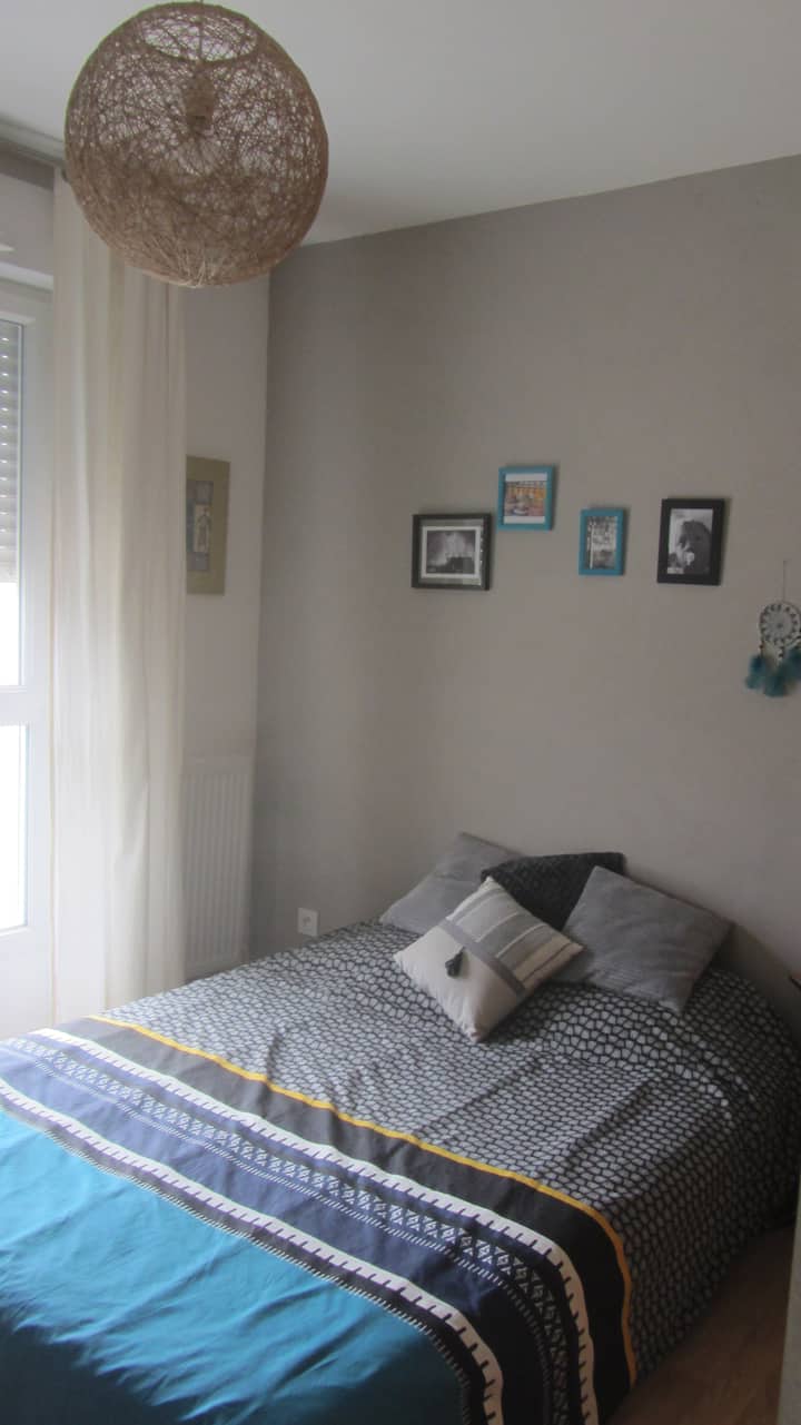 Chambre Privée Dans Petite Maison Au Calme - Bauné