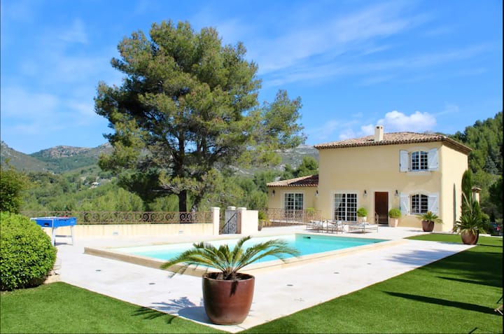 Luxueuse Bastide Provençale De 350 M2 - Marseille
