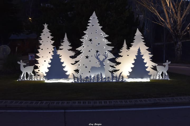 Idéal Pour Un Couple. Draps Et Linge De Fournis. - Les Orres