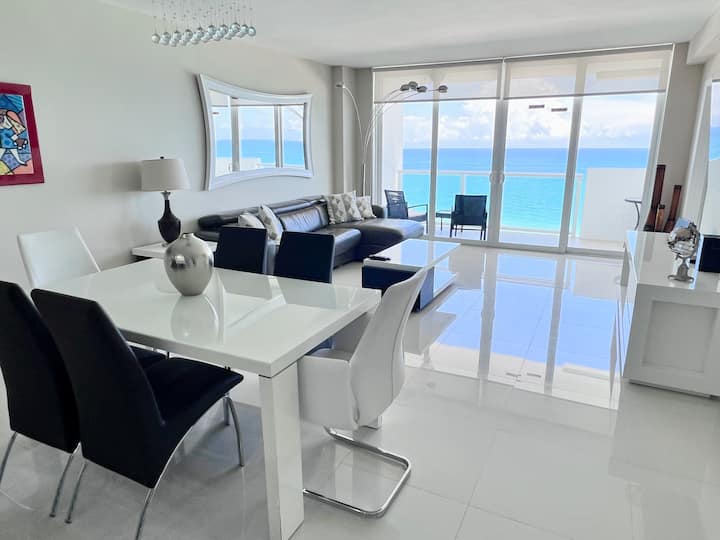 2br Oceanfront Beach Access + Free Valet Parking - Miami Beach, FL
