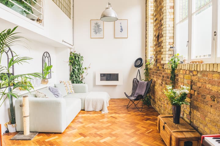 Digital Nomad Paradise Loft With Rooftop - London