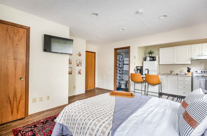 California Desert Studio By Osu Campus & High St! - Columbus, OH