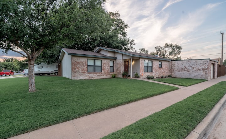 ◈ Lubbock Six-o ◈ 2br/2ba ◈ Perfect Outdoor Space - Lubbock, TX