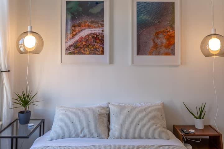 Bright Fun Fishtown Retreat - Medium Term Rental - Philadelphia, PA