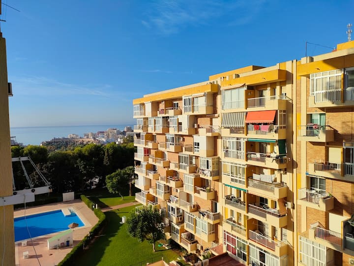 Bonito Estudio Con Vistas Al Mar Y Montaña.. - 베날마데나