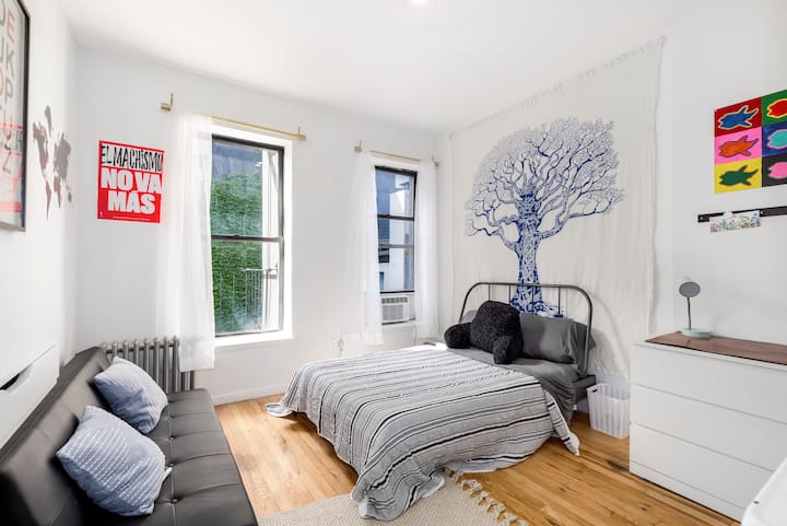 Incredible Studio Rental In Manhattan 😍 - New York