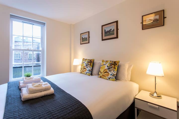 Vibrant 2 Bedroom Apt In Temple Bar - City Centre - Dublin