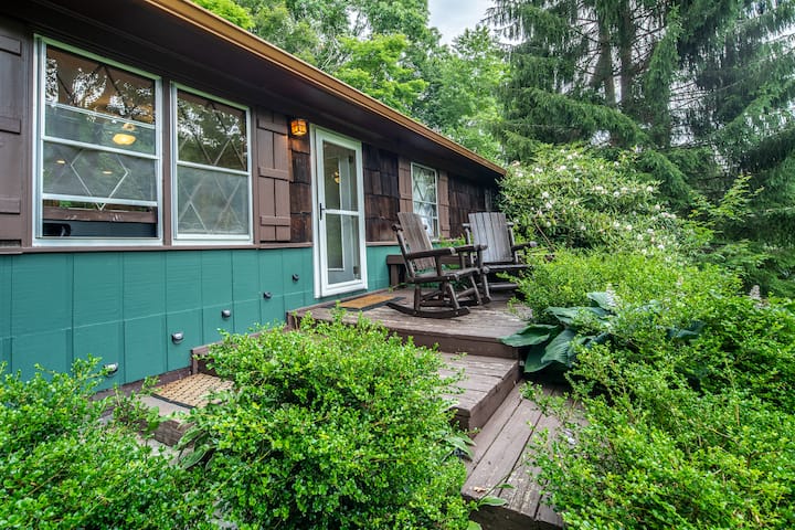 Banner Elk Cozy Cottage Close To Downtown - Banner Elk, NC