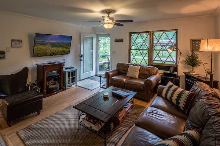 Banner Elk Cozy Cottage Close To Downtown - Sugar Mountain, NC