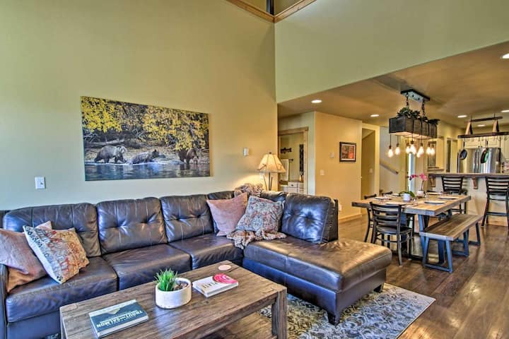 Great Location With View And Private Hot Tub! - Big Sky, MT